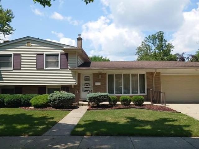 1650 Hawthorne St, Trenton, MI 48183