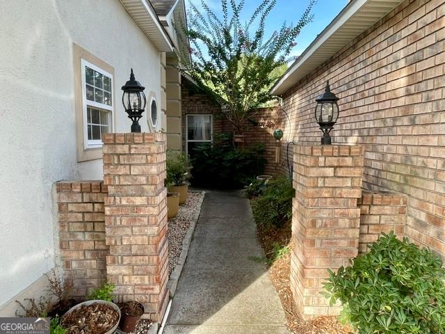 1650 Pondside Drive
