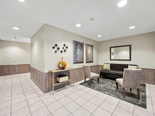 1650 Riverwoods Drive # 403