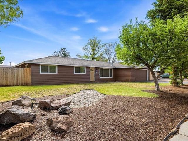 1650 SW 16th St, Redmond, OR 97756