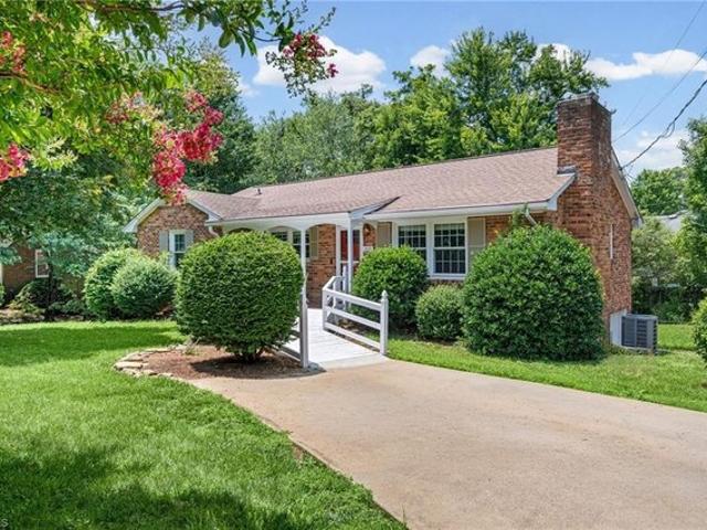1650 Sandersted Rd, Winston Salem, NC 27103