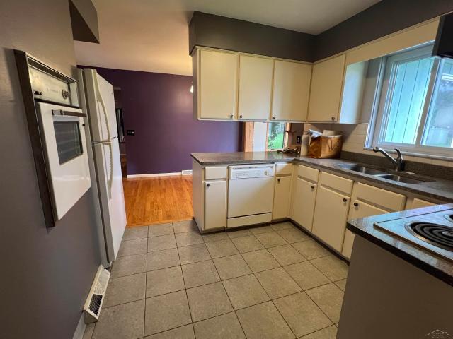 1650 Van Wagoner Drive
