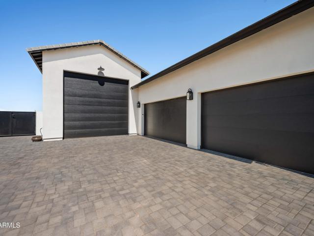 1650 W Lucky Ln, San Tan Valley, AZ 85144 | MLS #6978 | Compass