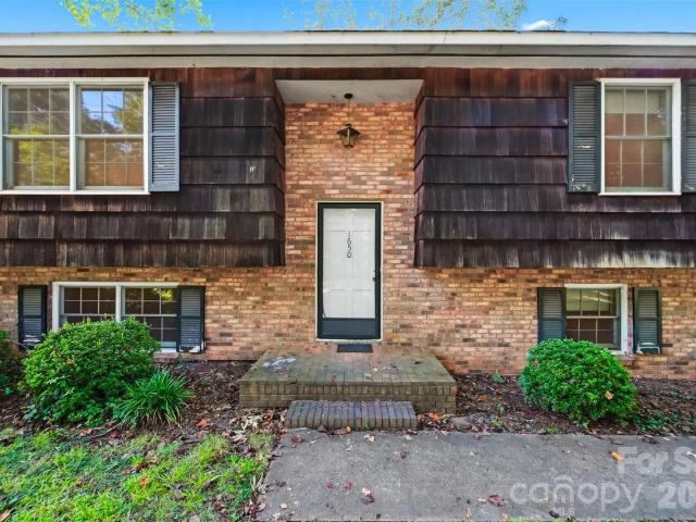 1650 12th Street Drive NW