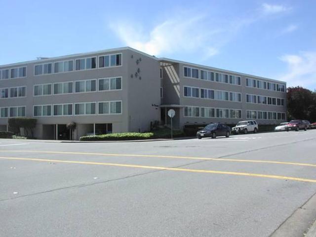 $1650 / 1br Spacious! Painted, clean! Views. Walk to shops