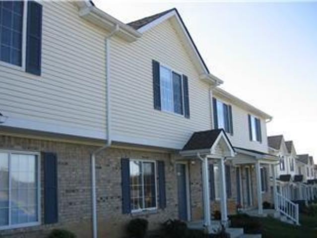 $1650 / 3br 1600ft² Included utilities and W/D! Giant windows with a view of the woods! Bloomington, IN Indiana University map