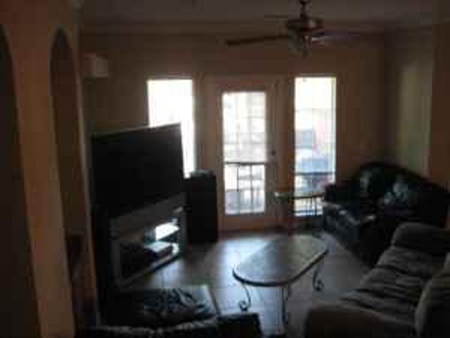 $1650 / 3br Luxury 3/3 Condo Summer Sorority Row map