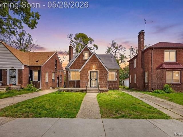 16510 Lesure St, Detroit, MI 48235