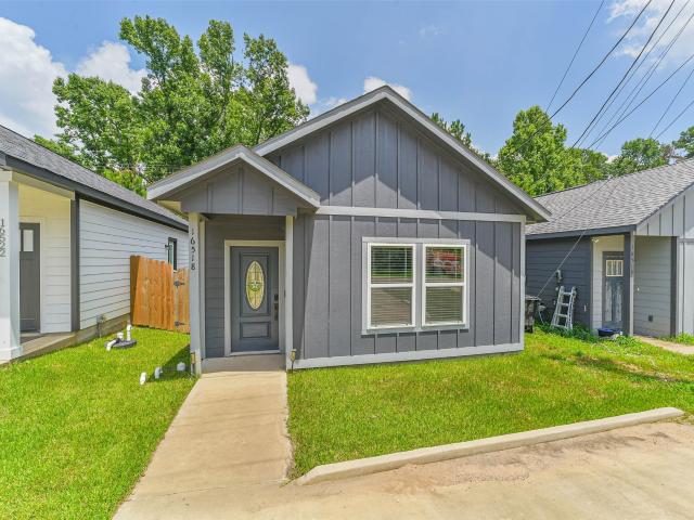16518 Eastchase