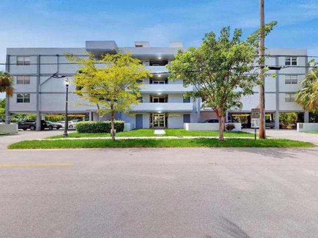 16518 NE 26th Ave #302, North Miami Beach, FL 33160