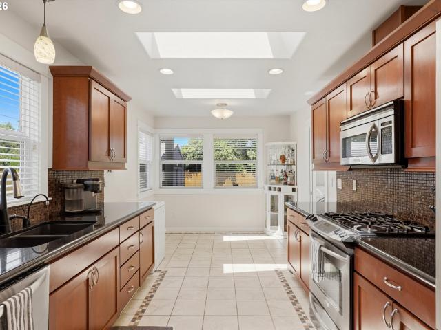 1651 NE 134TH PL