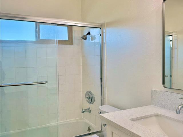 1651 golden gate 6