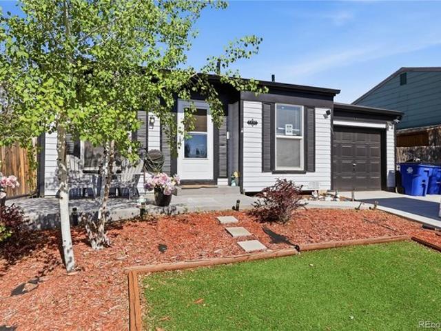 1651 Killarney St, Aurora, CO 80011