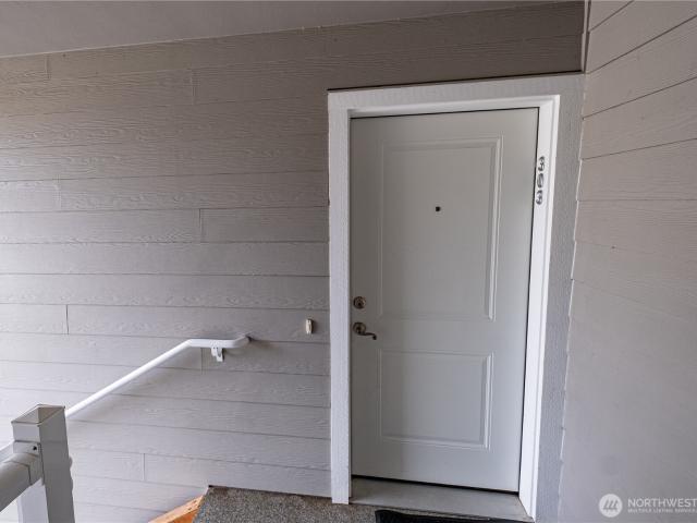 1651 SW Mulberry Pl, Unit E303, Oak Harbor, WA 98277 | MLS #2501 | Compass