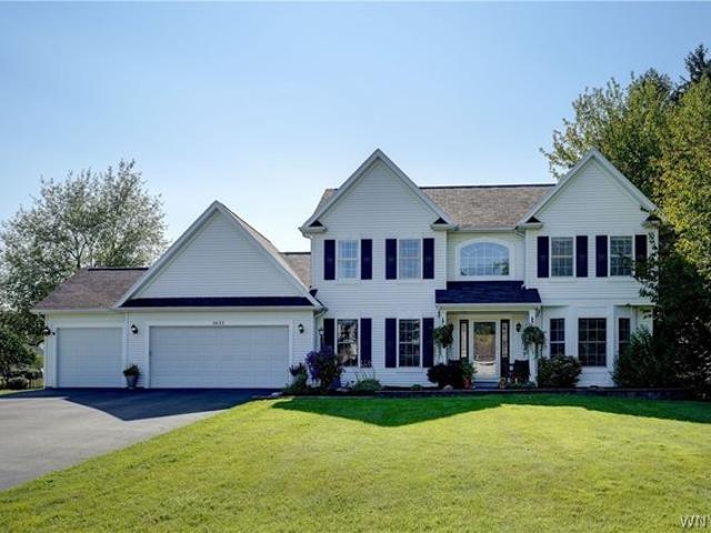 1651 Shallow Creek Trl, Webster, NY 14580