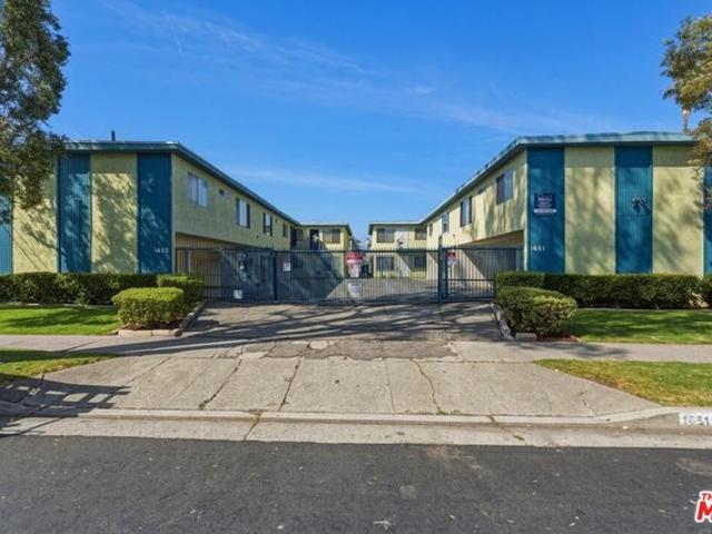 1651 W 206th St, Torrance, CA 90501