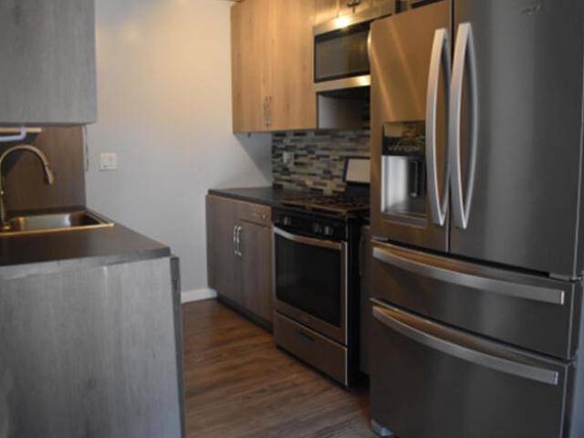 1651 W Edgerton Ave, Unit B