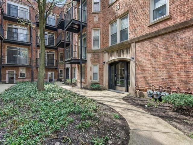 1651 W Pratt Blvd Apt 1B, Chicago, IL 60626