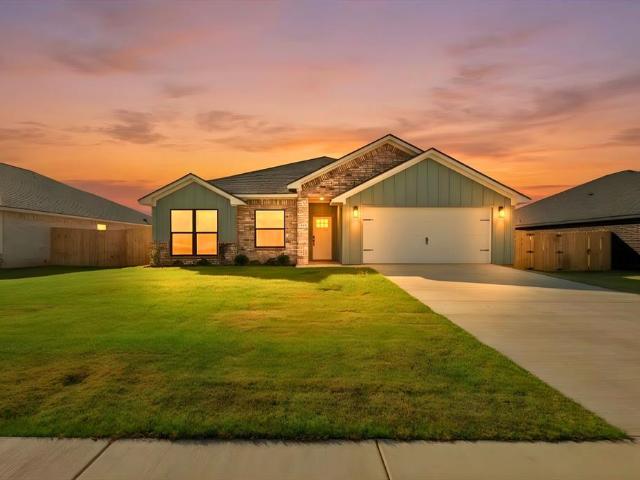 16529 Crossing Circle