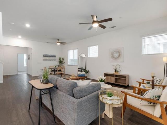 1652 Andromeda Ct, Lathrop, CA 95330