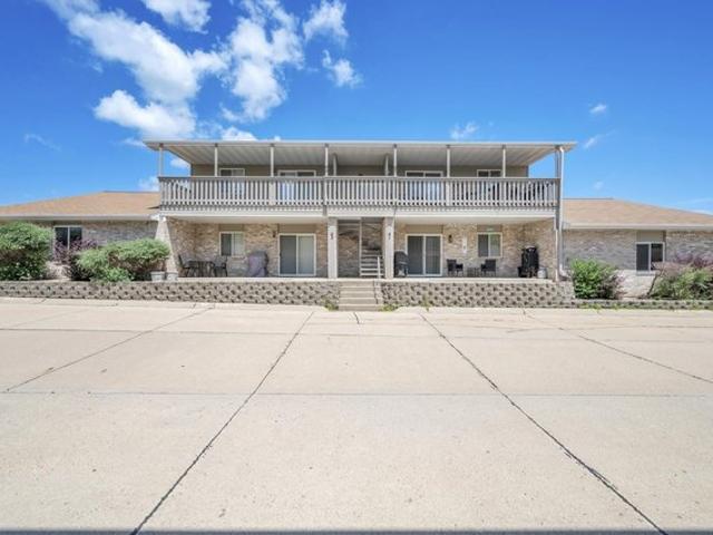 1652 Exchange St Unit 44, Okoboji, IA 51355