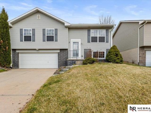16530 Burdette St, Omaha, NE 68116