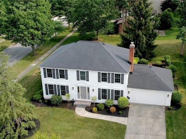 16531 Timberline Dr, Strongsville, OH 44136
