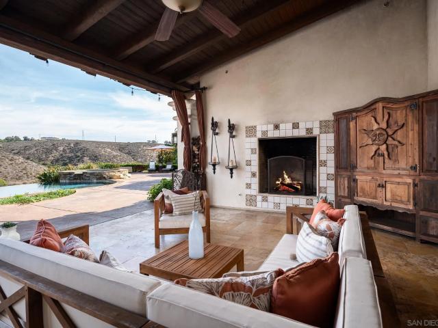 16531 Zumaque St, Rancho Santa Fe, CA 92067 | MLS #250043