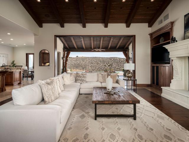 16531 Zumaque Street, Rancho Santa Fe, US, CA