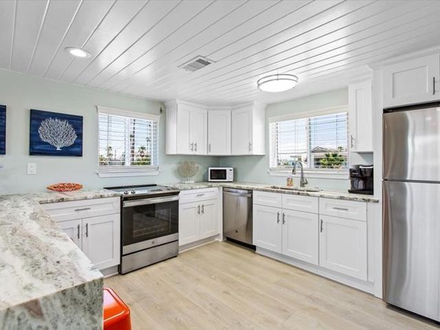 16531 Nassau Way, Jamaica Beach, TX 77554