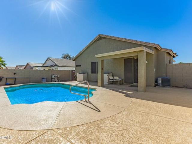 16537 N Oachs Dr, Surprise, AZ 85374