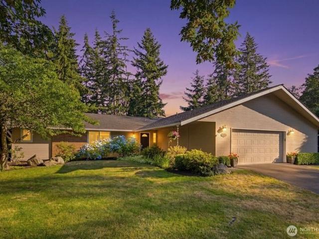 16537 SE 45th Pl, Bellevue, WA 98006
