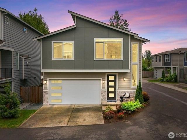 16539 8th Ave NE, Shoreline, WA 98155