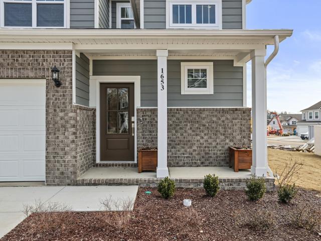 1653 Manuka Ln