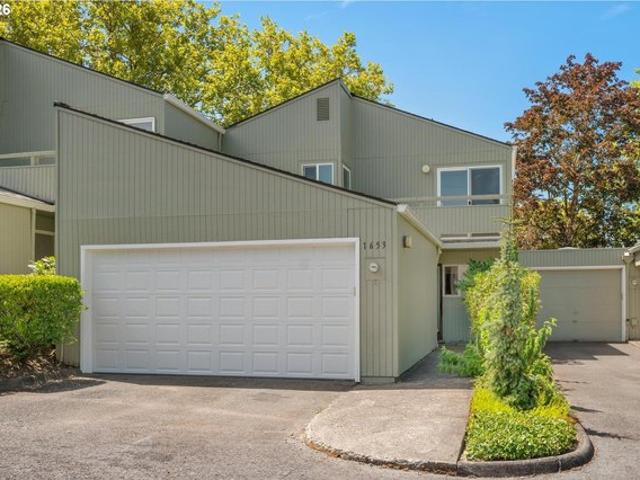 1653 NW Rolling Hill Dr, Beaverton, OR 97006