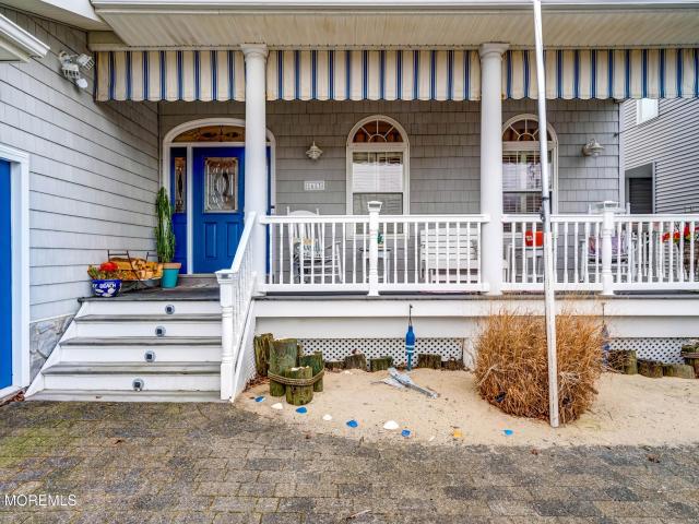1653 Bay Boulevard