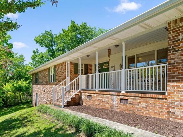 1653 Clearview Dr, Ringgold, GA 30736