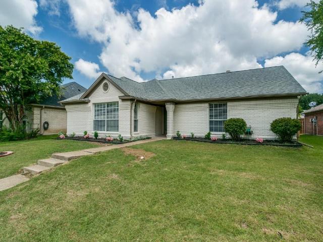 1653 Crosshaven Drive
