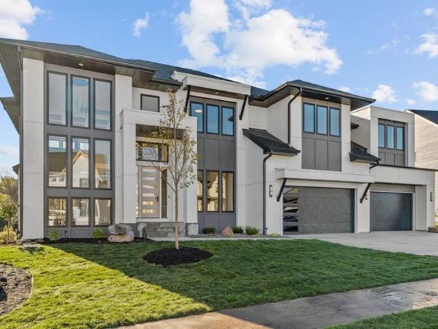 1653 th Pl N, Maple Grove, MN 55311