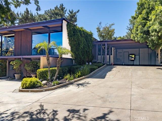 1653 W Cypress Ave, Redlands, CA
