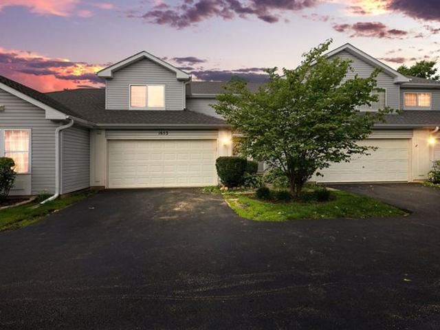 1653 Waterford Rd, North Aurora, IL 60542