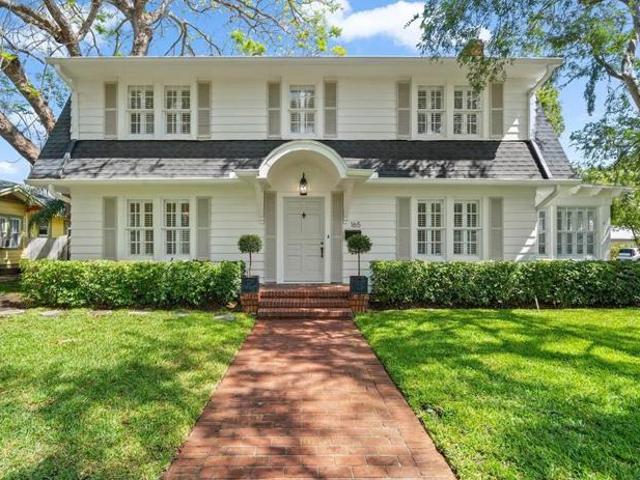 165 13th Ave NE, Saint Petersburg, FL 33701