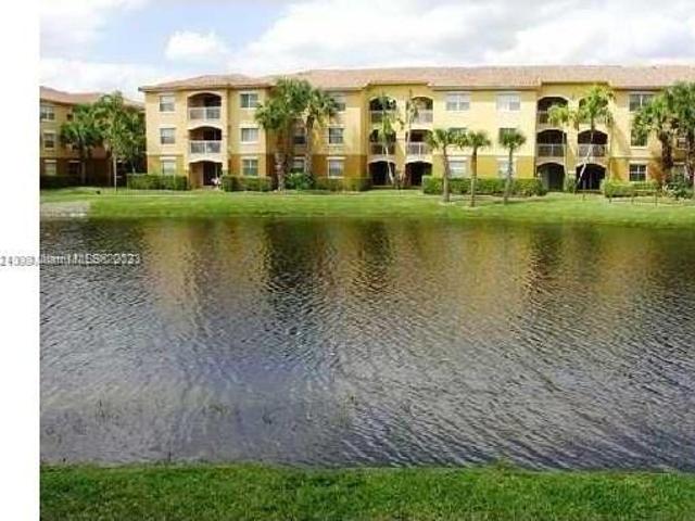 165 96th Ter NW #3 104, Pembroke Pines, FL 33024