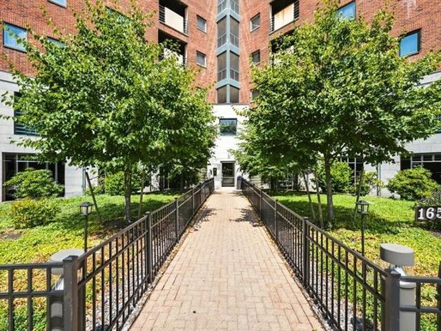 165 Cottage St Apt 701, Chelsea, MA 02150