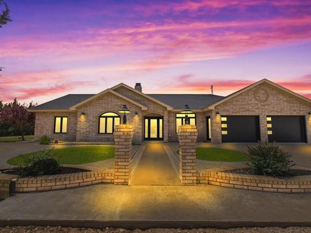 165 County Road 209 Unit A1, Seminole, TX 79360
