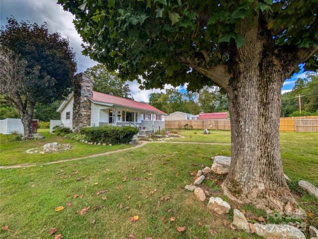 165 Cattail Creek Rd, Burnsville, NC 28714 | MLS #4298 | Compass