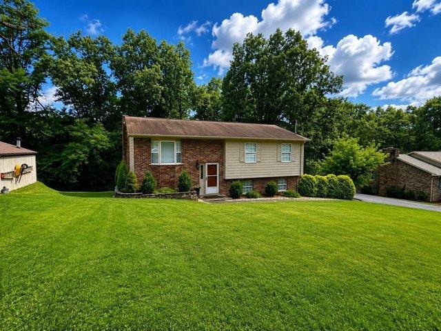 165 Cayman Dr, Beckley, WV 25801
