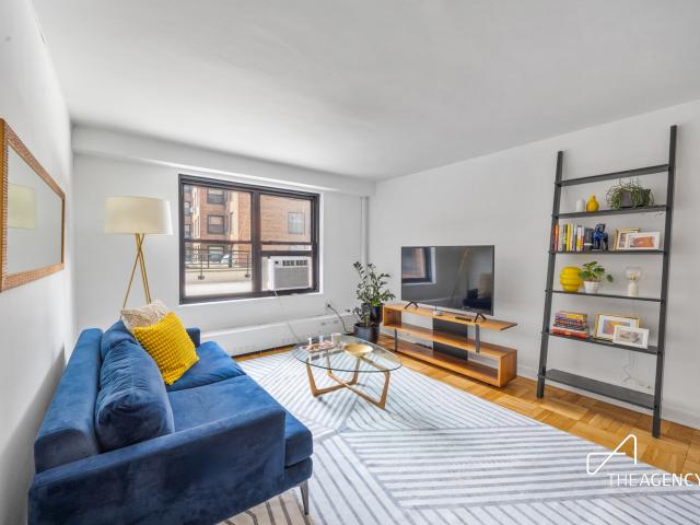 165 CLINTON Avenue 2C