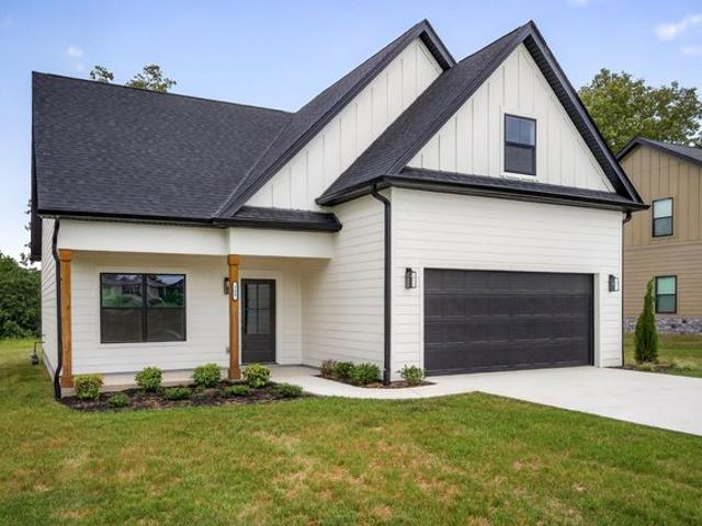 165 Cripps Ln, Smithville, TN 37166