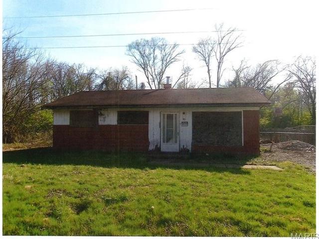 165 and 167 Amelia Dr, Cahokia, IL 62206